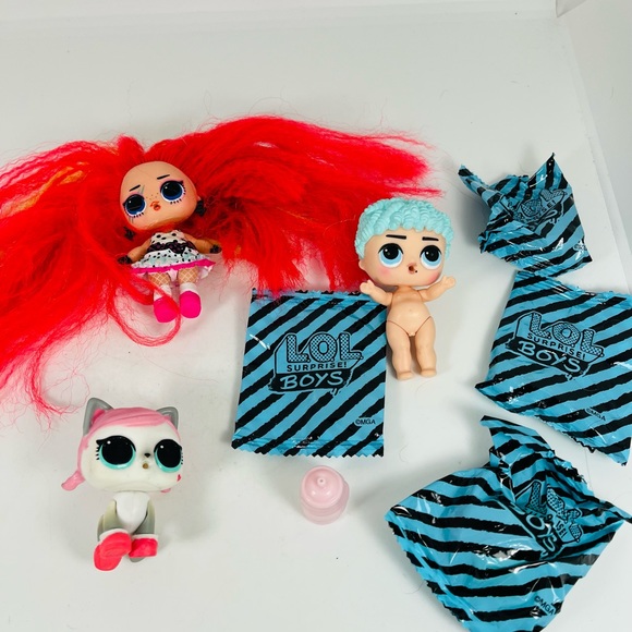 MGA Entertainment | Toys | Lol Surprise Doll Lot Radical Qt Royal High ...